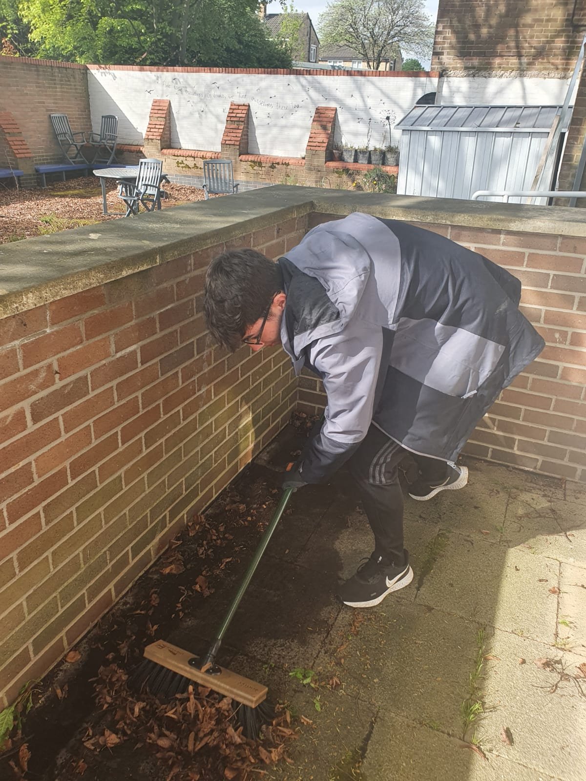 Community work helps students and local neighbourhood