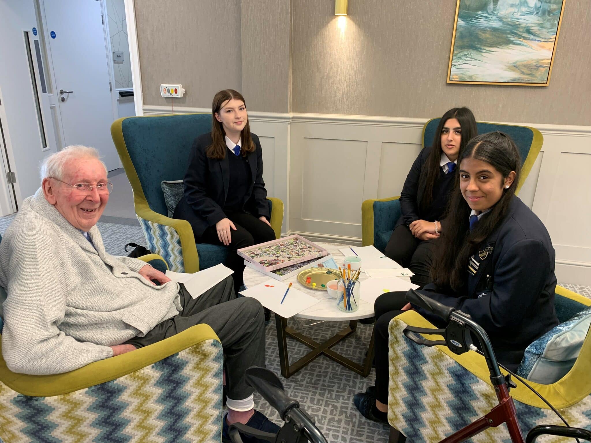 Murray Park students spend the morning with residents of Kingsway View ...